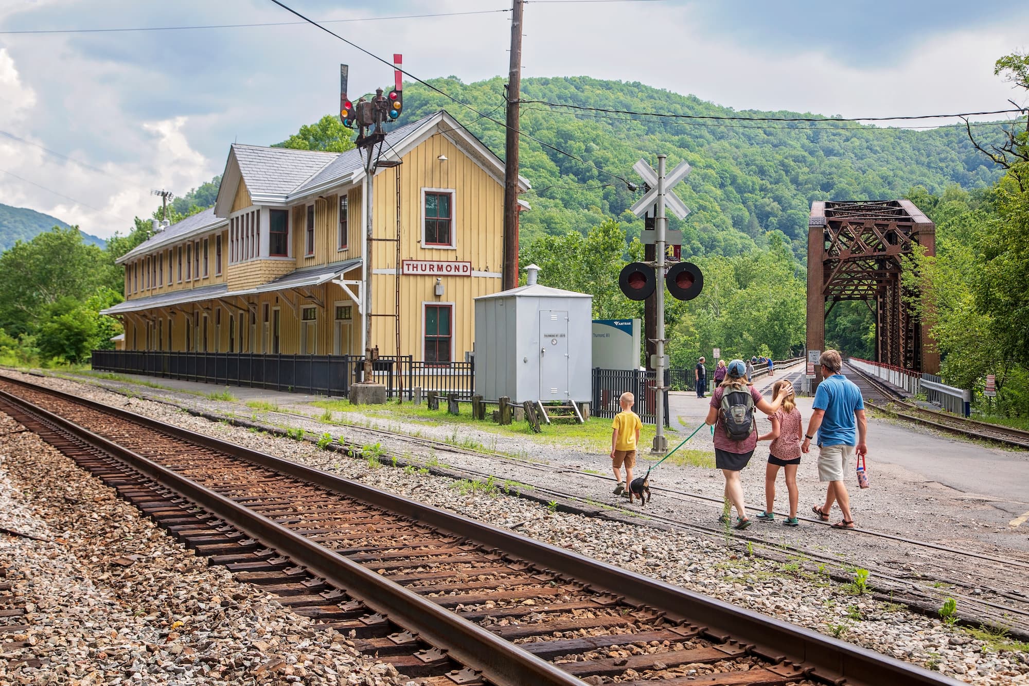 20 West Virginia Day Backdrops For Your Next Post - New River Gorge CVB
